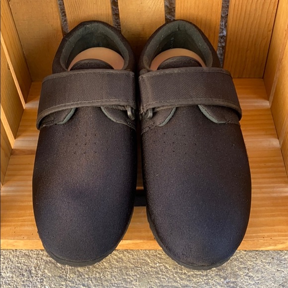 PEDORS | Shoes | Pedors Classic Stretch Shoes Forswollen Feet Black ...